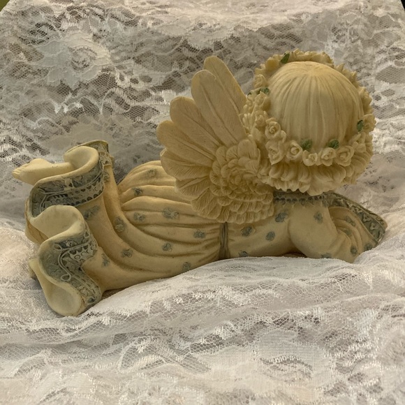 Accents | Child Angel Figurine | Poshmark